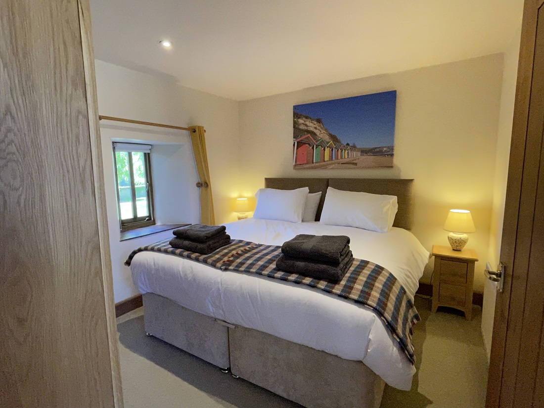 The Great Barn, Scoles Manor Barns - Corfe and Purbeck Holidays