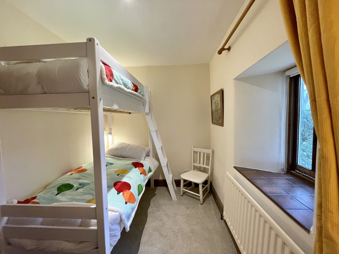 Little Barn, Scoles Manor Barns - Corfe and Purbeck Holidays