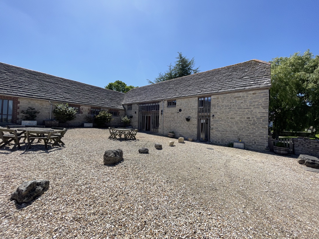 The Great Barn, Scoles Manor Barns - Corfe and Purbeck Holidays